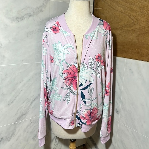 IMAN | Tops | Nwt Iman Global Chic Jacket Reversible Bomber Pale Lilac ...